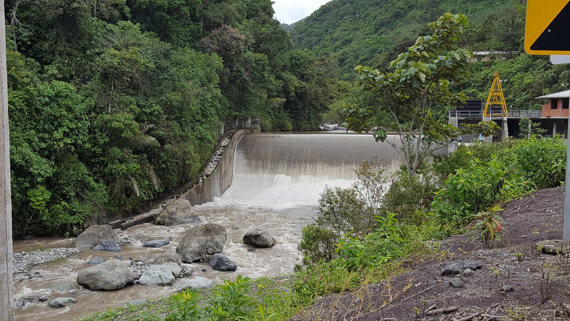 01 – Azud – ELECAUSTRO